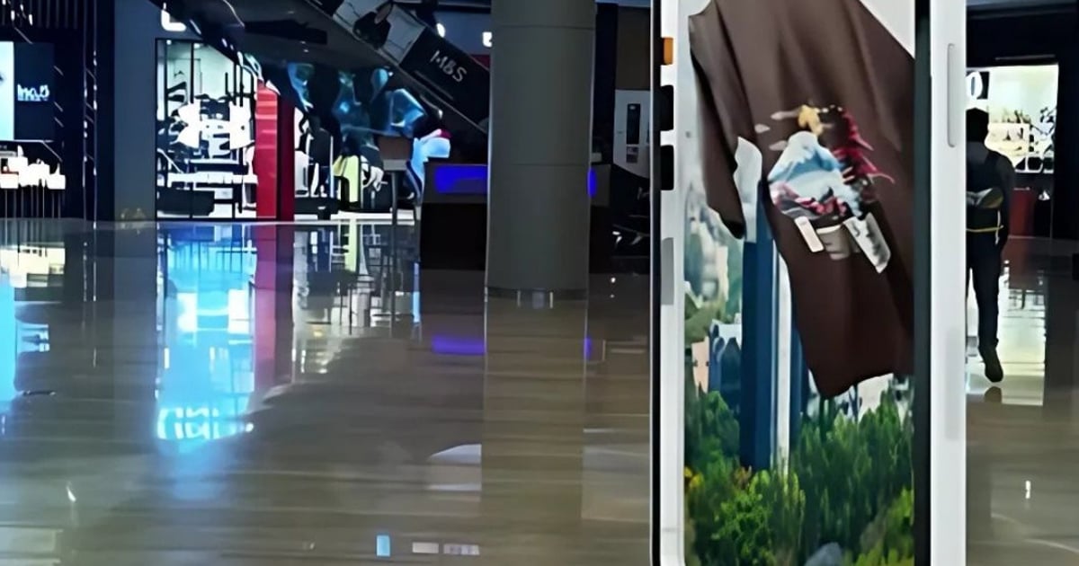 CGI Video Snitch Red Carpet Rolls Out of Smartphone