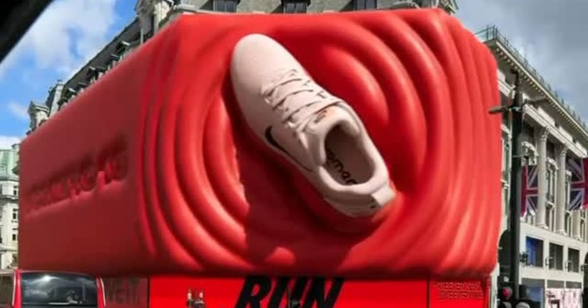 FOOH Ad Nike Running Shoe Stomping on 3D Billboard