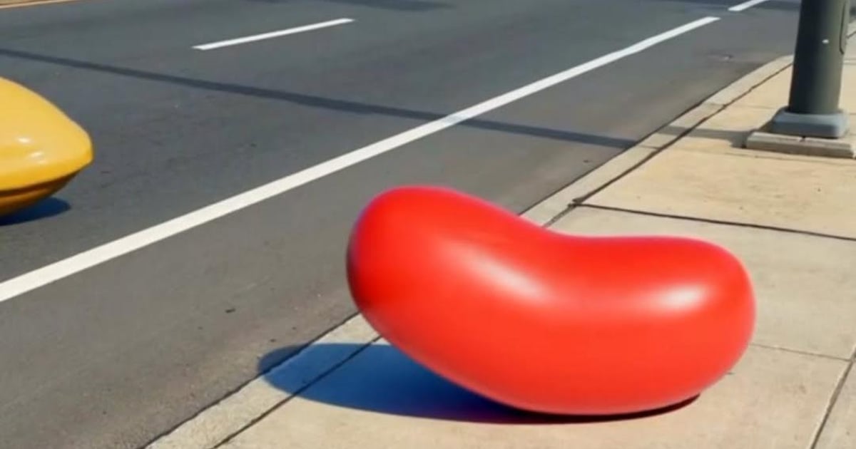 CGI Video Candy Crush Candies Burst Out of Billboard