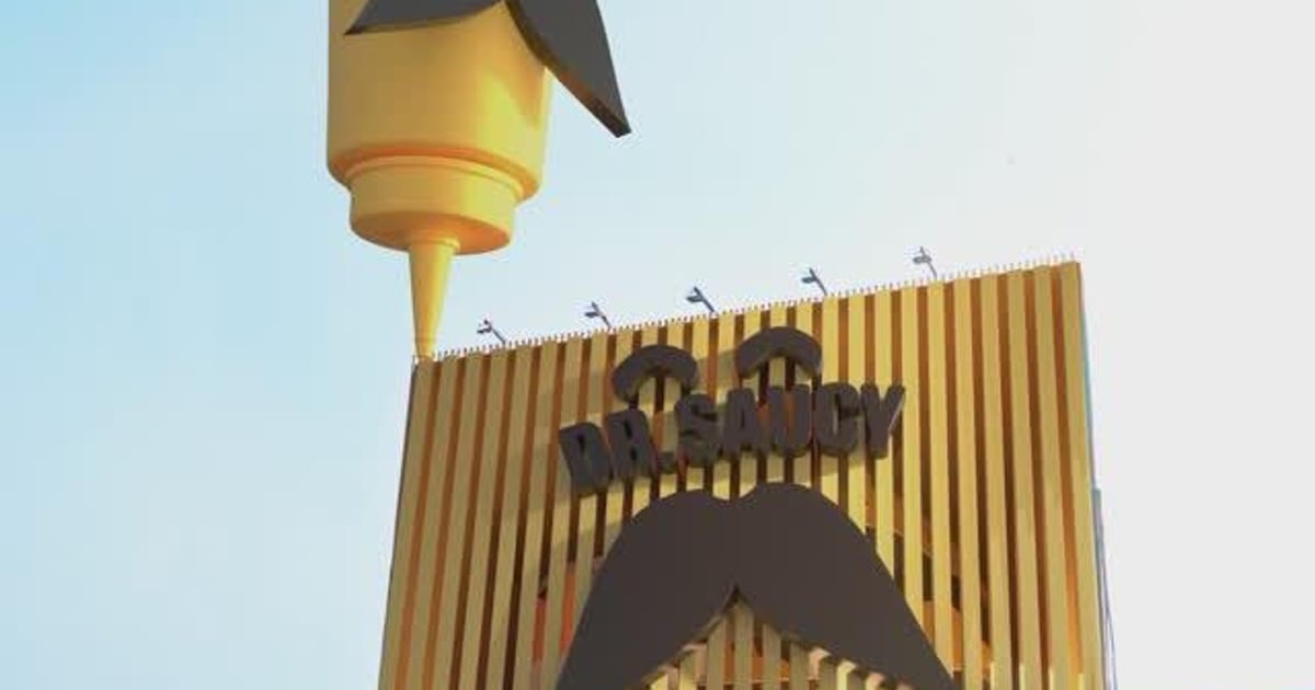 CGI Video Dr.Saucy Menu Displayed on Tray at Facade
