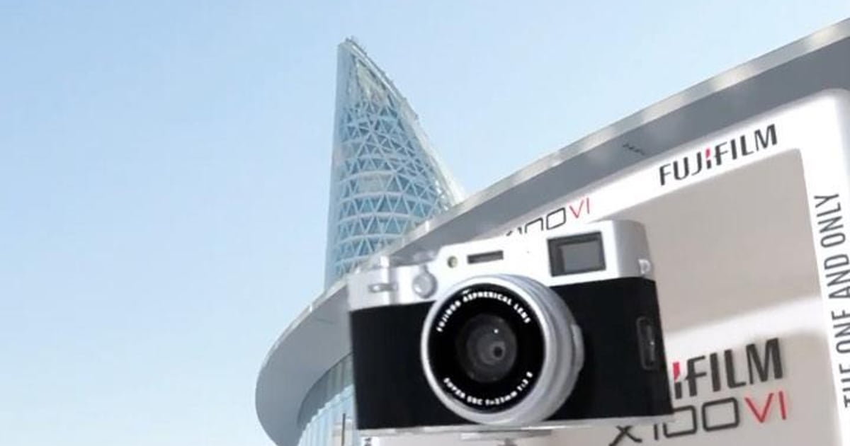 CGI Video Fujifilm Camera Captures Shot from Facade