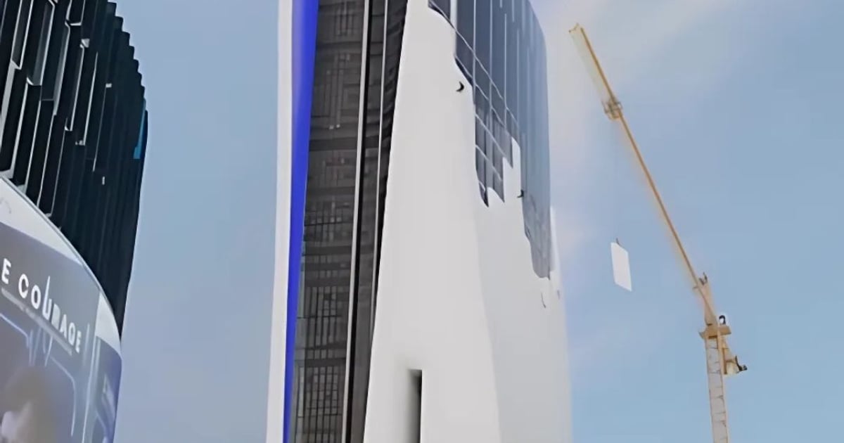 FOOH Ad PlayStation PS5 Skyscraper Construction