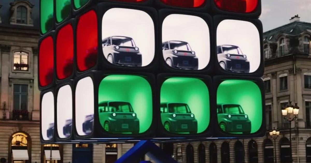 CGI Video Citroën Massive Rubik’s Cube in Palace Vendôme