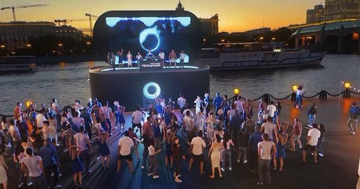CGI Video Technopark Giant Speaker Stage Installation