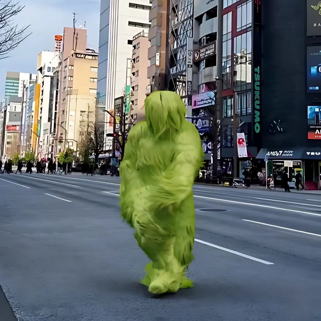 FOOH Ad ZARA Dancing Green Furry Mascot in Japan